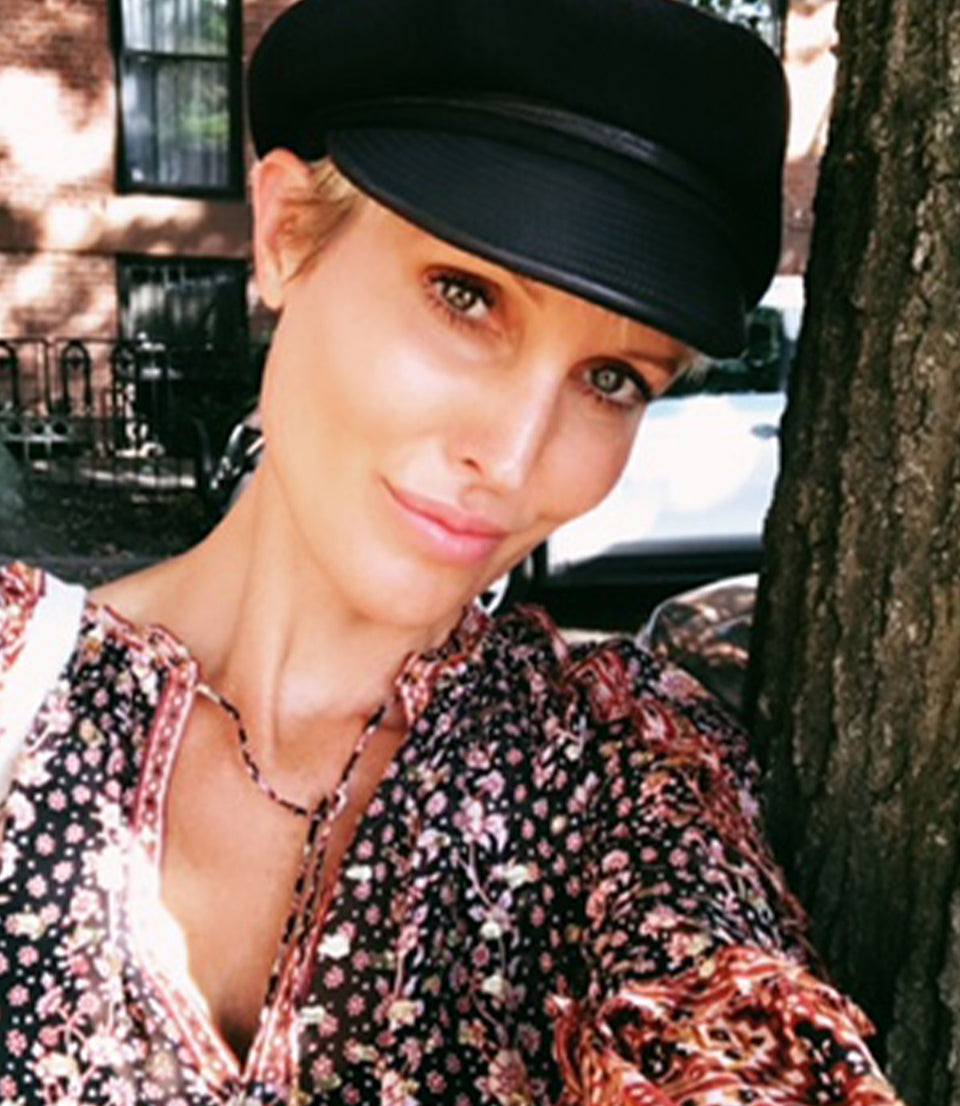 Meet Hollywood’s Hottest Groomer: Amy Komorowski – Furtuna Skin